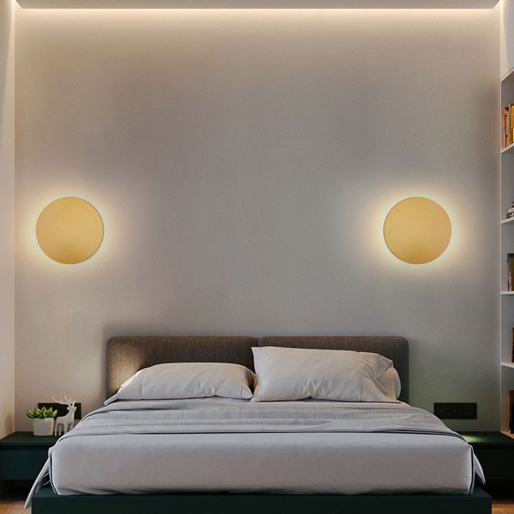 Elys Modern Round Wall Lamp Modern Metal Bedside Living Room｜Somague